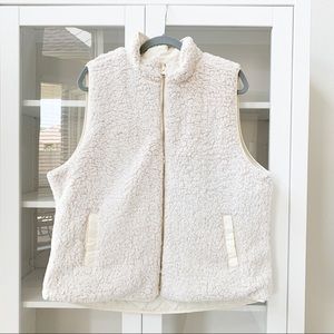 Love Tree | Jackets & Coats | Love Tree White Plussize Reversible Vest ...